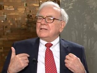 Warren Buffett's Folksy Mask | RealClearPolitics