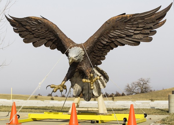 Huge Extinct Eagles Ate Monster-Sized Birds | RealClearScience