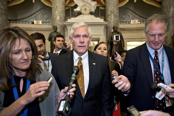 Why Do We Elect Attractive Politicians? | RealClearScience