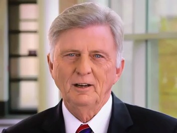 Arkansas Gov. Mike Beebe Praises Mike Ross In Ad | Video ...