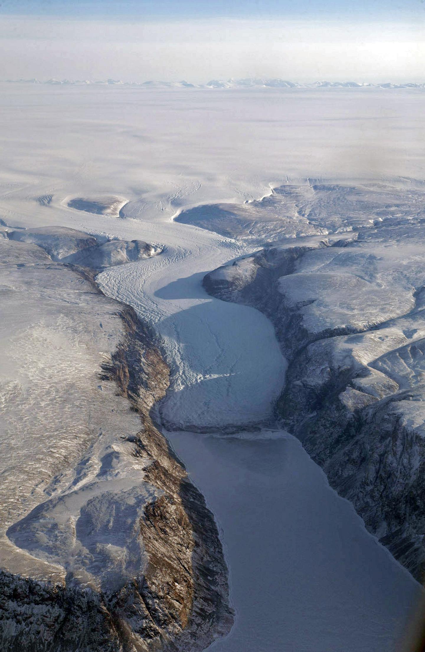 Network of Rivers Beneath Greenland Glacier | RealClearScience