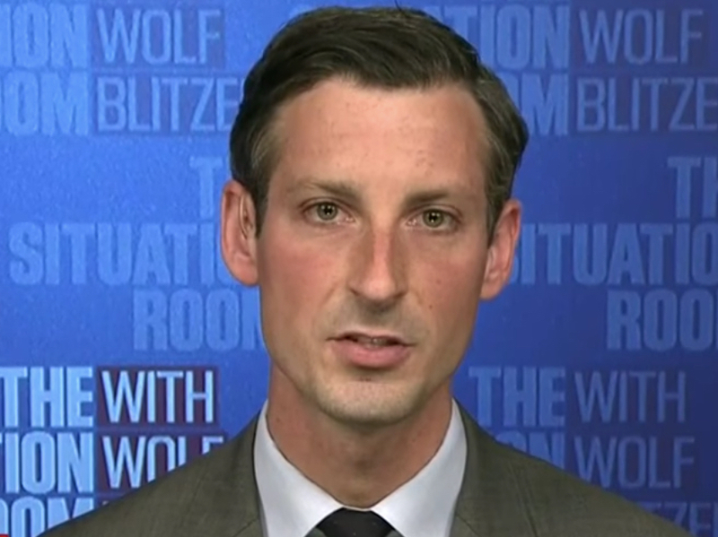 CIA Analyst Who Quit Because Of Trump On Clinton Donation: I Donate To ...